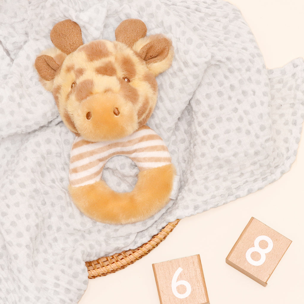 Baby Huggy Giraffe Ring Rattle